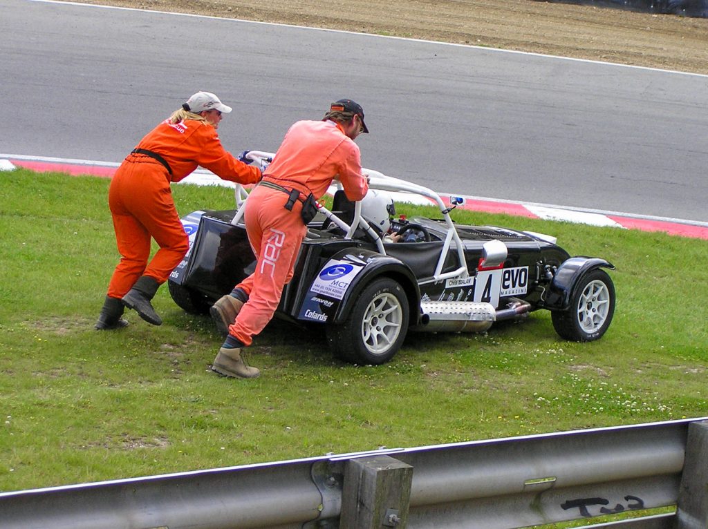 Caterham Seven Kit Car Racing at Brands Hatch is Inspiration - Pilch.uk
