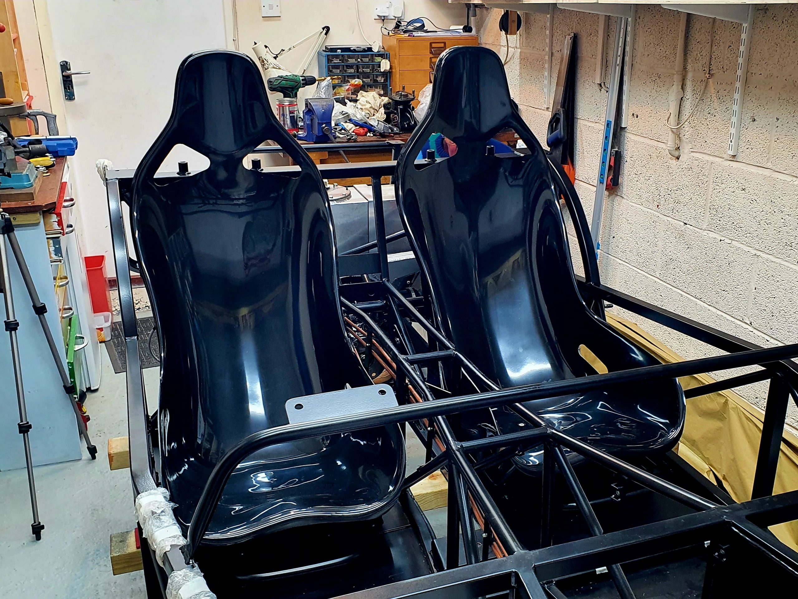 MK Indy Seat Fitting - Pilch.uk